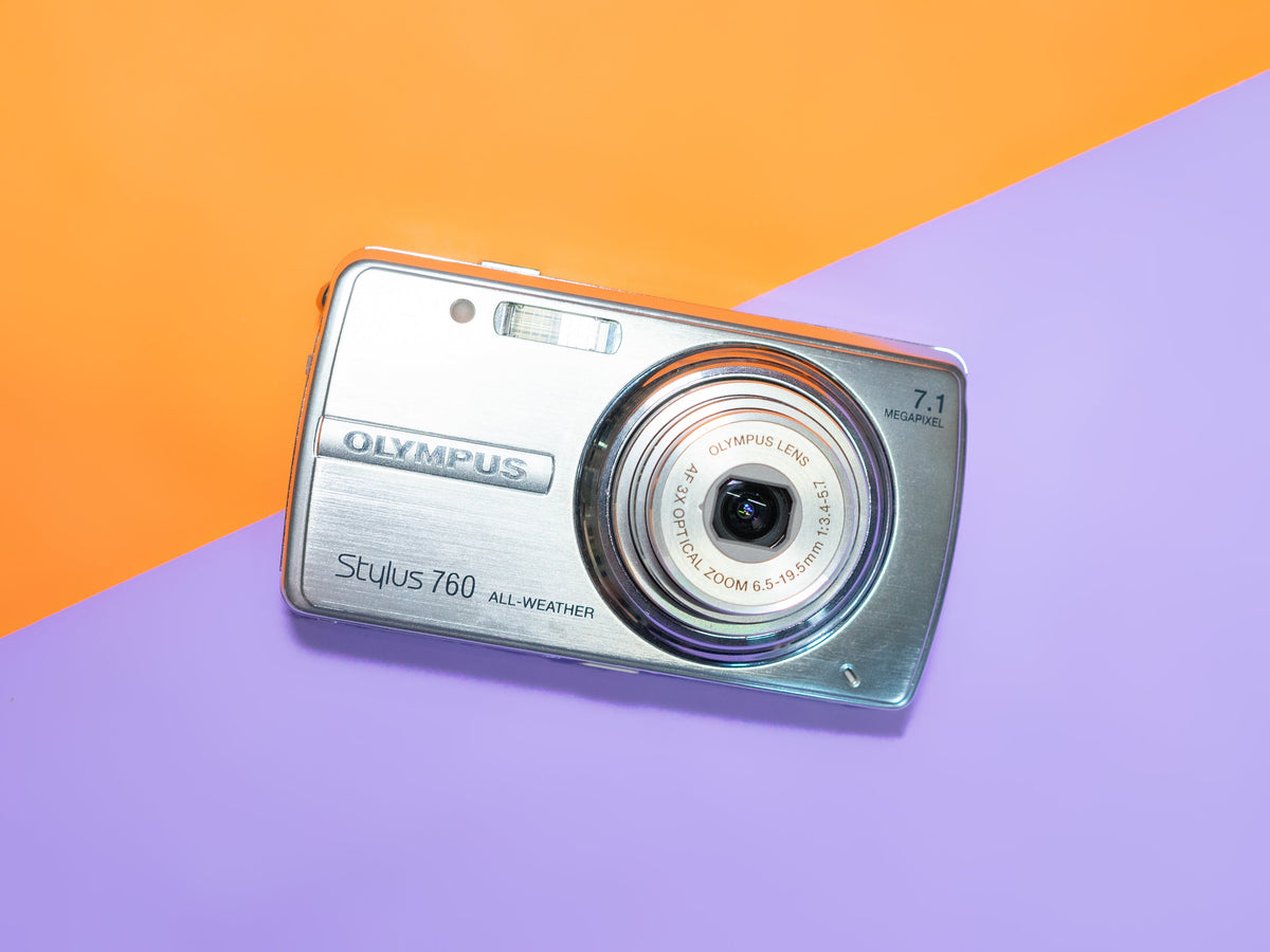 Digital Cameras from the early 2000's – Viejita Vintage